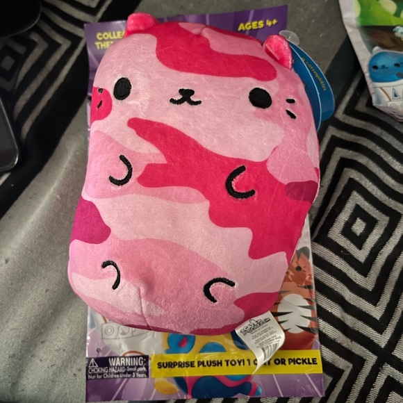Toys | Cats Vs Pickles Catmouflage Chonk | Poshmark